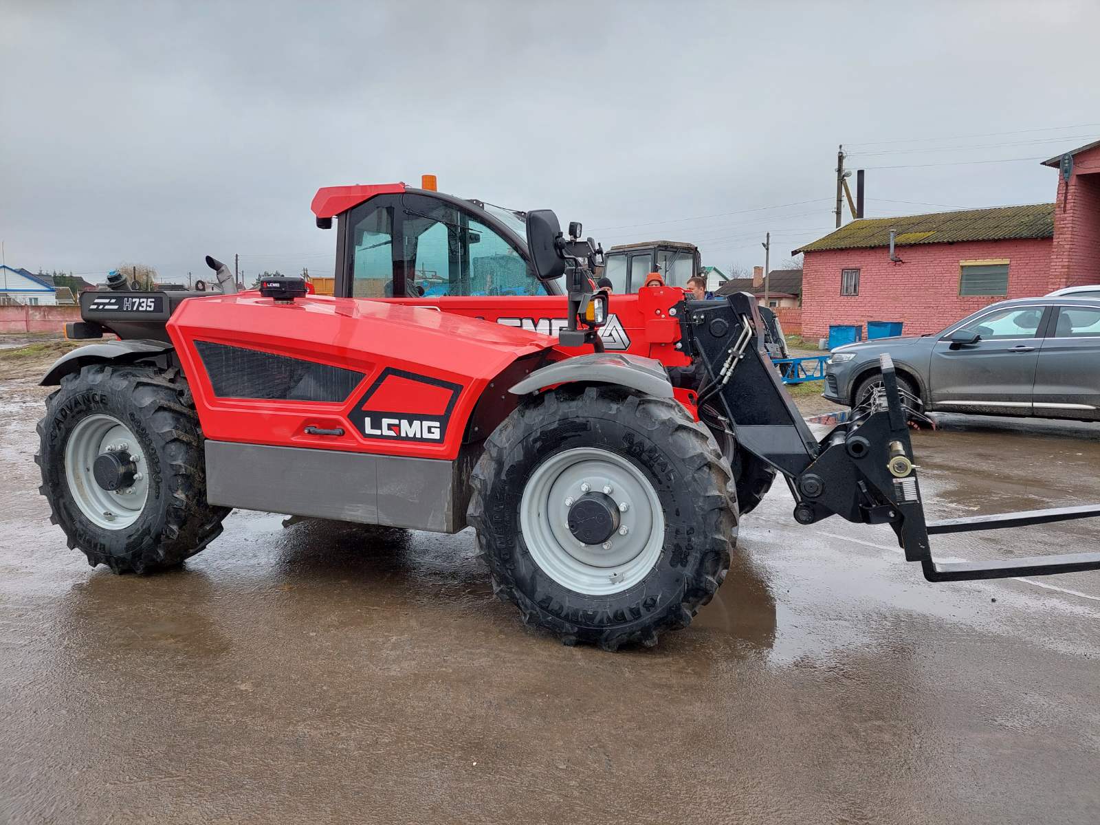 Демо-тур телескопического погрузчика LGMG H735